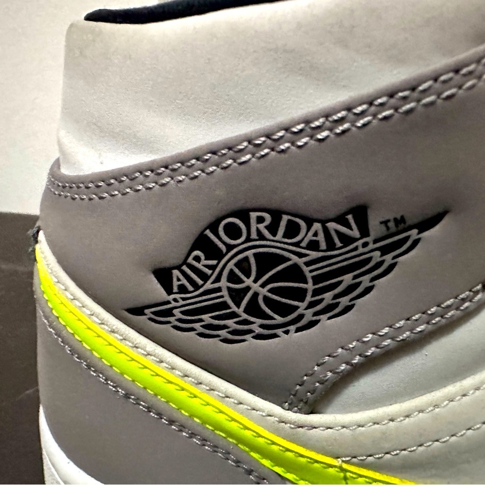 Air Jordan 1 High - Gem